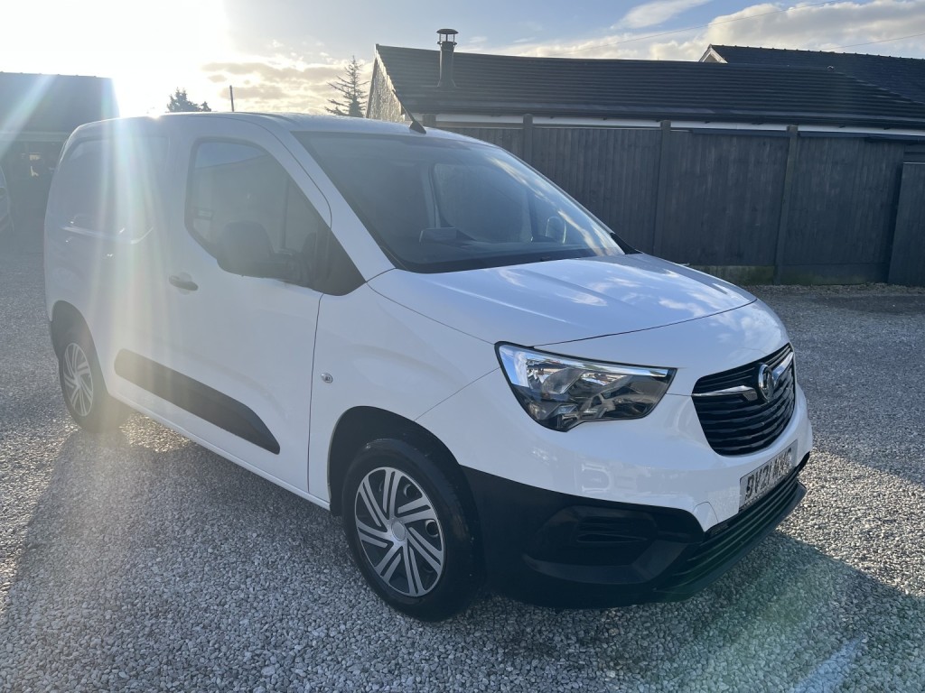 SOLD - Used VAUXHALL COMBO 2021 White in Chorley, Lancashire | Steven ...